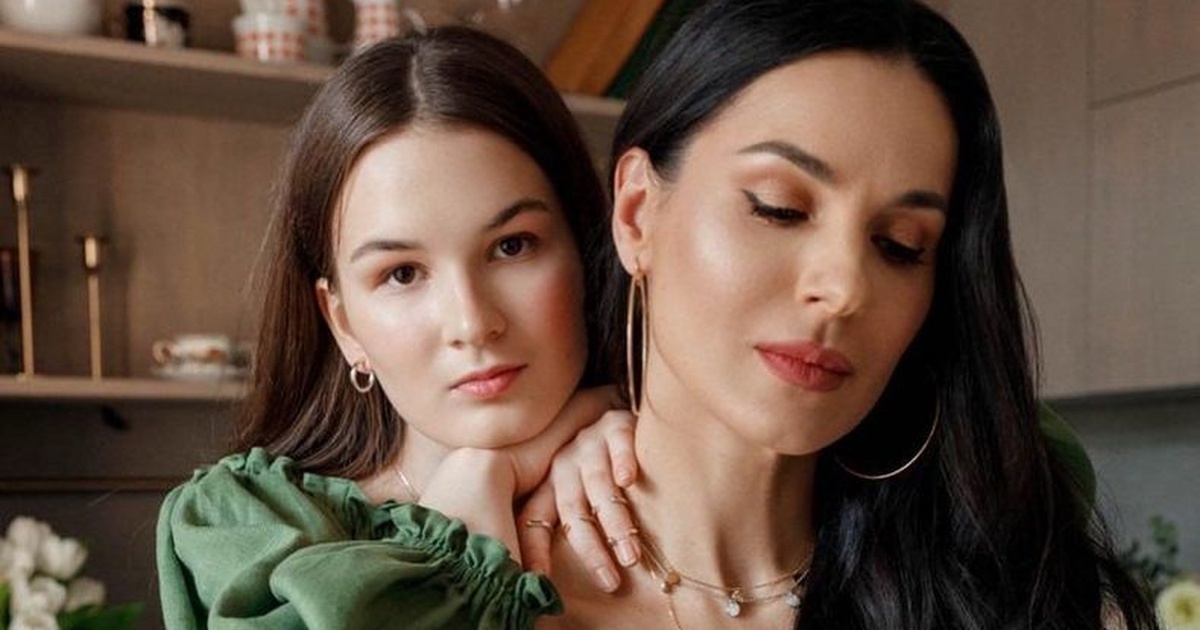 Єфросиніна розсекретила, де мешкає її 20-річна дочка і на кого вона вчиться - glamurchik.tochka.net