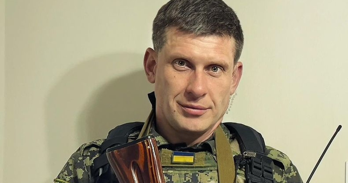 Зірка серіалу «Коли ми дома» Олексій Тритенко отримав нагороду «За вірну службу» - glamurchik ...